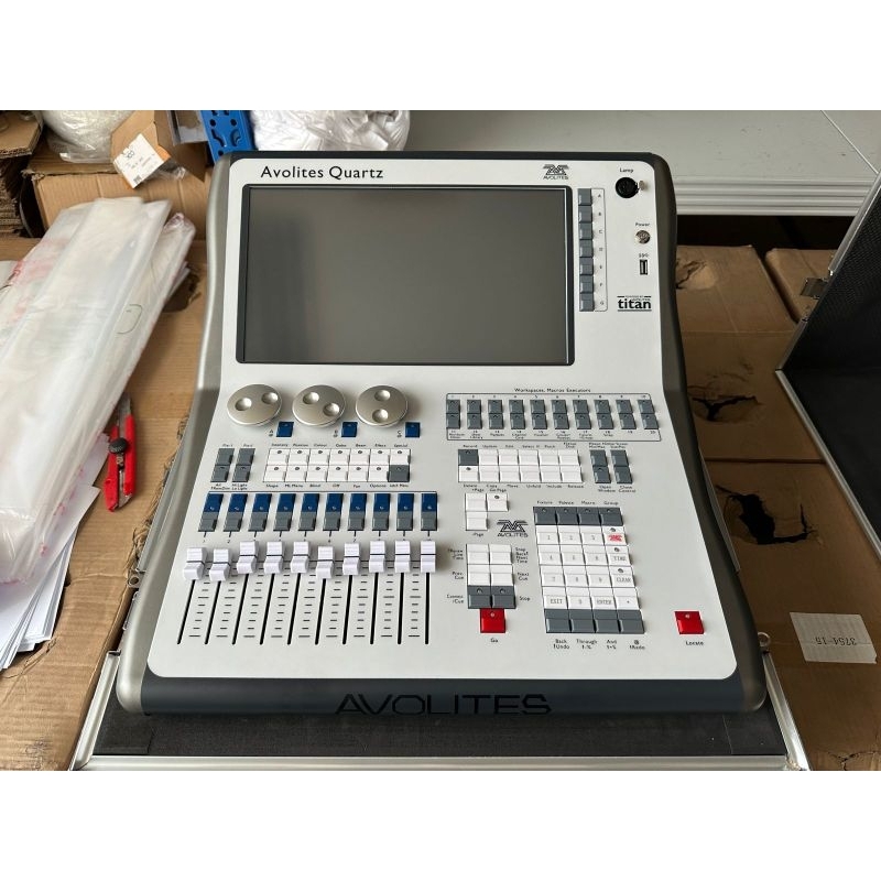 Jual Mixer Lighting Avolites Quartz DMX Console Lighting Control ...