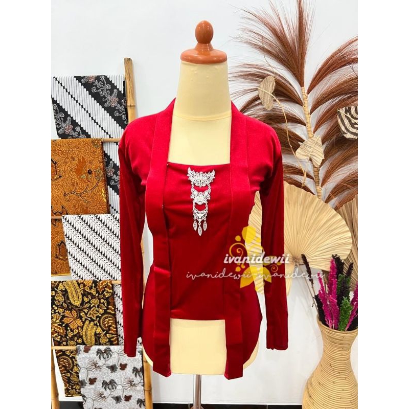 Jual Kebaya Cantik, Bludru Kutubaru - Warna Merah Cabe | Shopee Indonesia