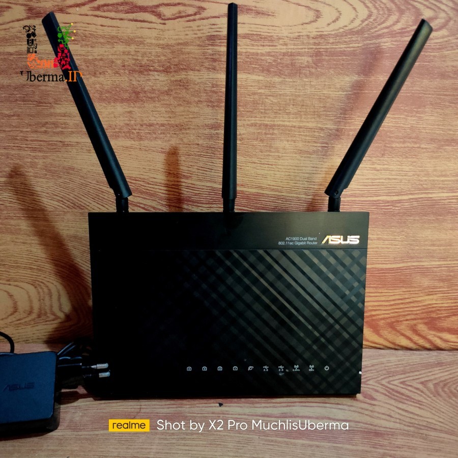 Jual ASUS RT-AC68U AC1900 Dual Band Gigabit WiFi Router, AiMesh ...