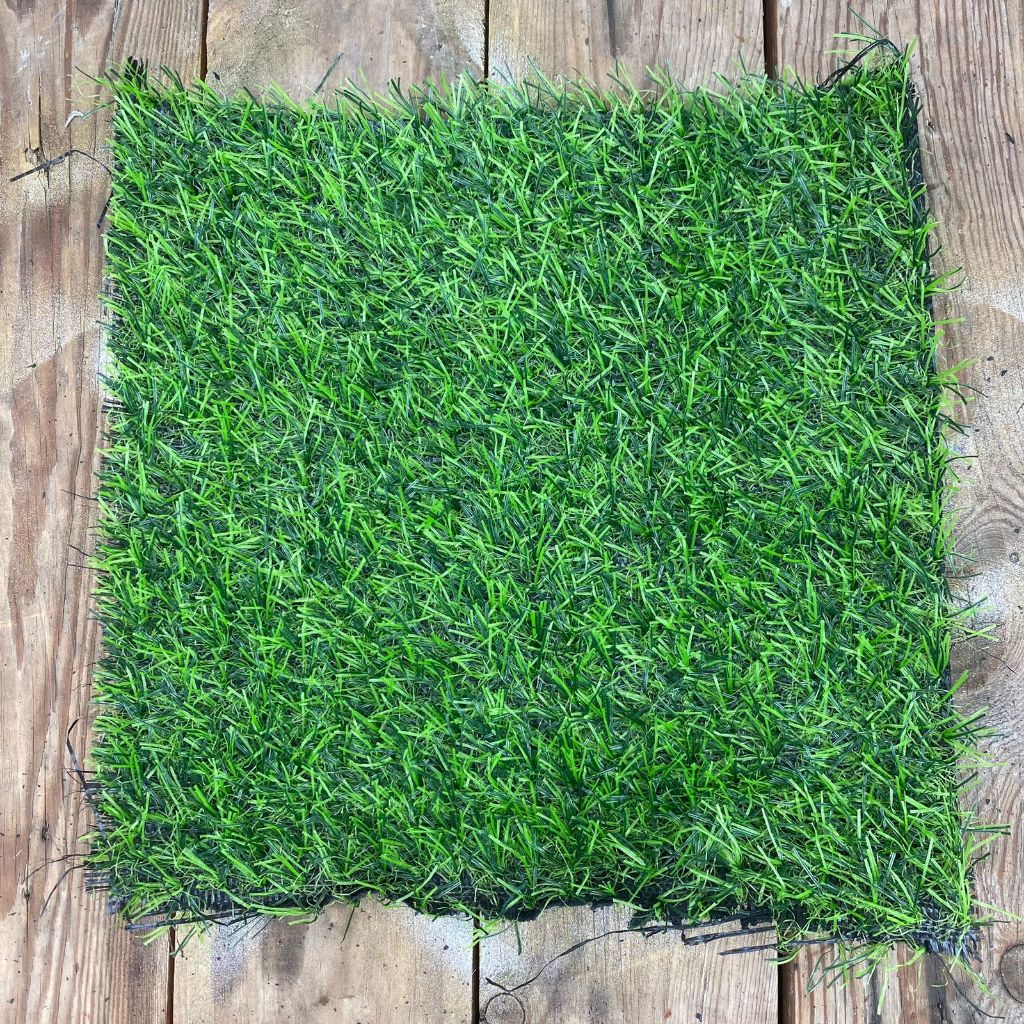 Jual Karpet Rumput Sintetis 25cmx25cm Swiss Rumput Hijau Artificial ...