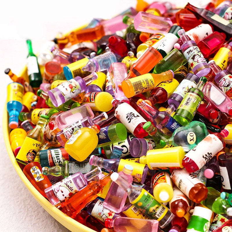 Jual Miniatur Minuman Botol Resin Gliter / Miniatur Minuman Botol Glow ...