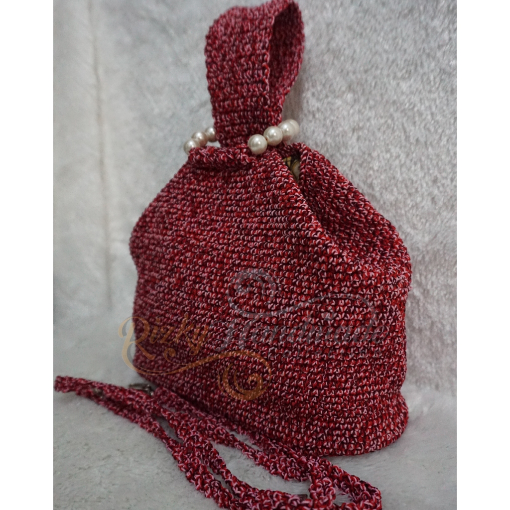 Jual Tas rajut simpel 2 in 1 dengan model selempang dan tas tangan ...