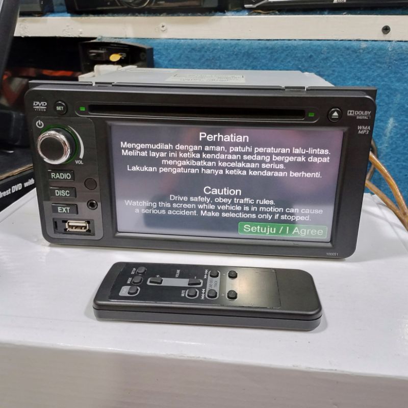 Jual head unit standar Toyota Innova 2012 tipe G | Shopee Indonesia