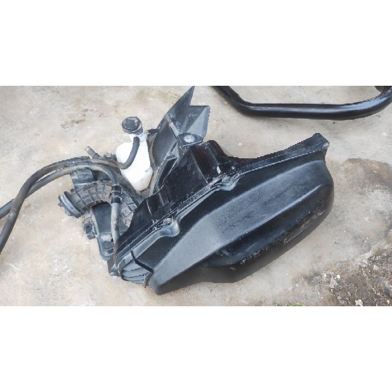 Jual box filter set spakbor kolong dan tempat radiator new vario 125 ...