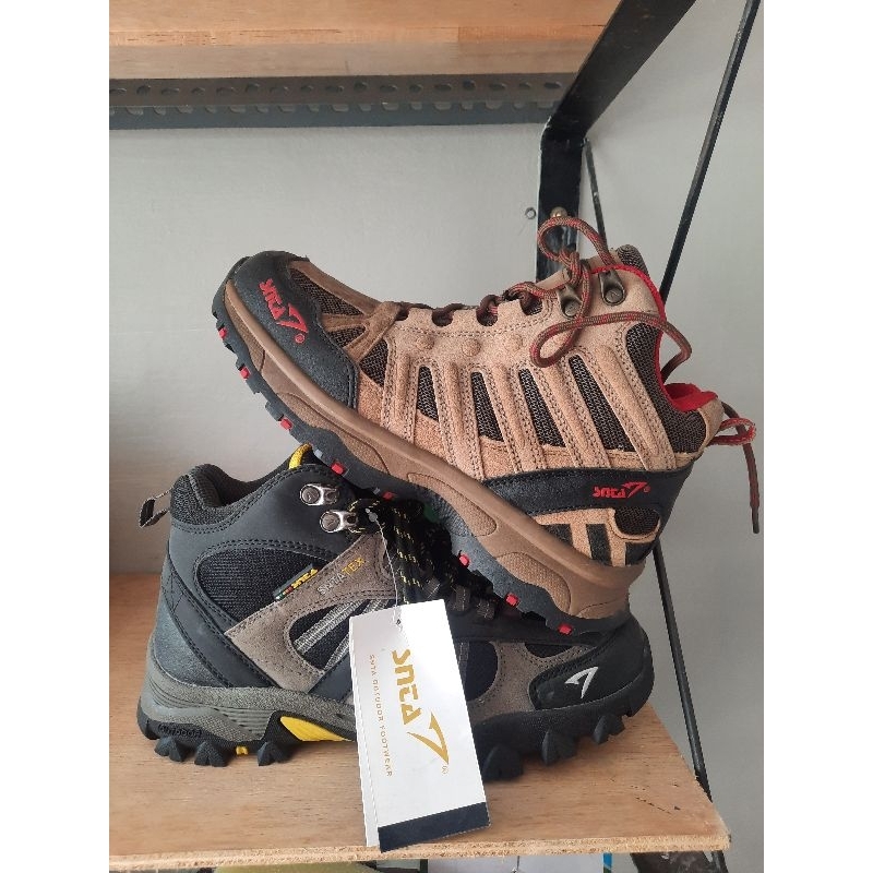 Jual Sepatu SNTA size 39 / obral Sepatu Hiking / Sepatu Gunung | Shopee ...