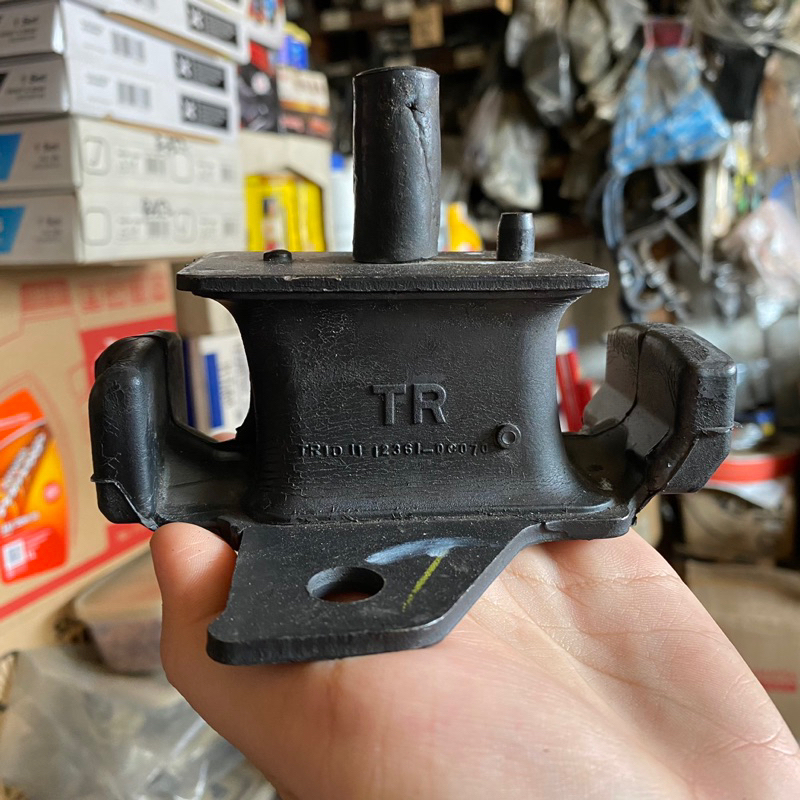 Jual Engine mounting INNOVA BENSIN | Shopee Indonesia