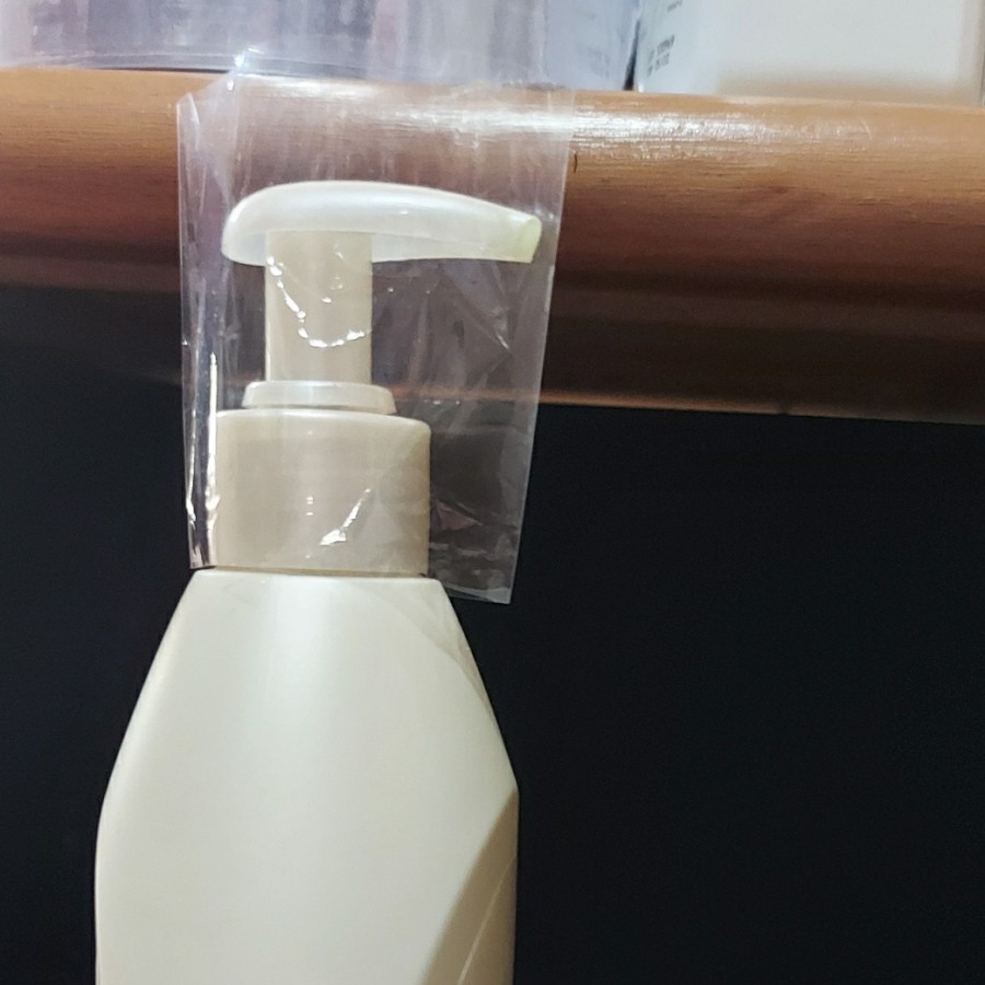 Jual Plastik Segel Tutup Botol Pump uk Plastik lebar 6cm x 6cm | Shopee ...