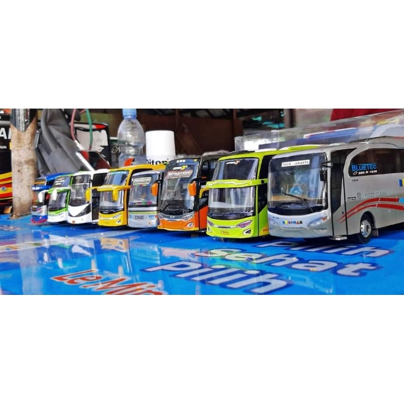 Jual promo grosir miniatur bus telolet basuri full lampu leed | Shopee ...