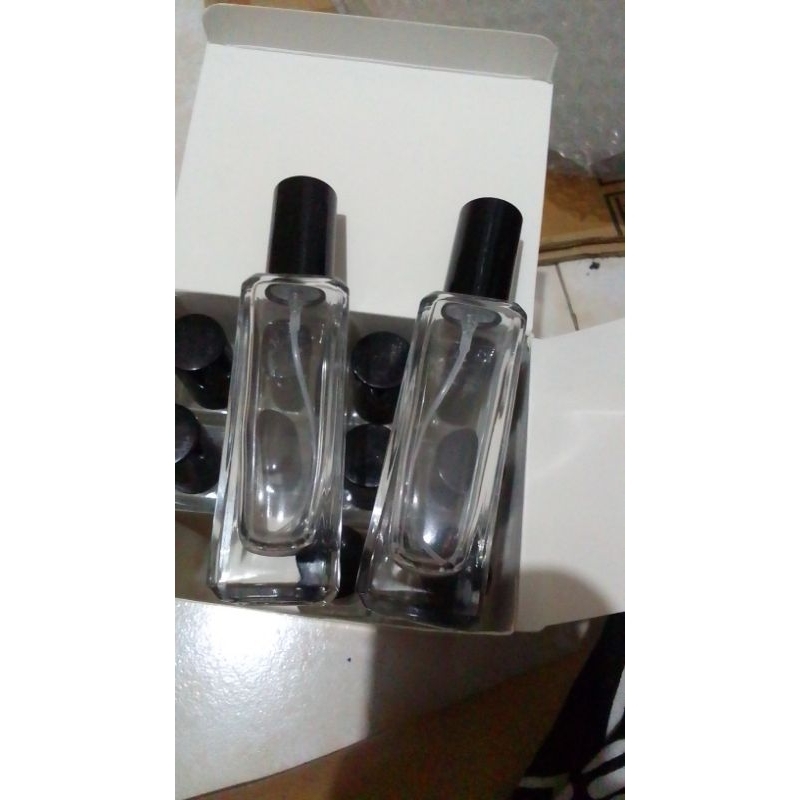 Jual botol parfum kotak panjang drat hitam 30ml - botol parfum kosong ...
