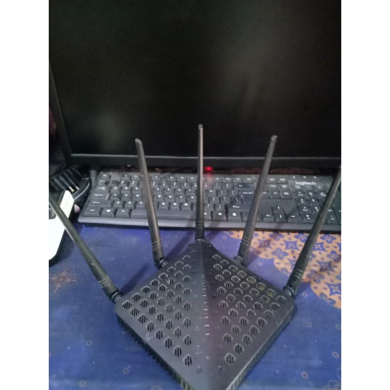 Jual TENDA FH1202 Gigabit High Power Wireless AC1200 Dual Band Router ...