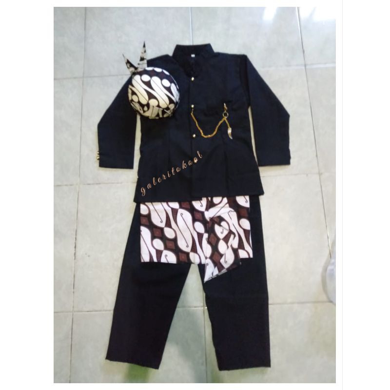 Jual pakaian adat anak Basofi baju adat cak ning anak basofi hitam ... Jual pakaian adat anak Basofi baju adat cak ning anak basofi hitam ...