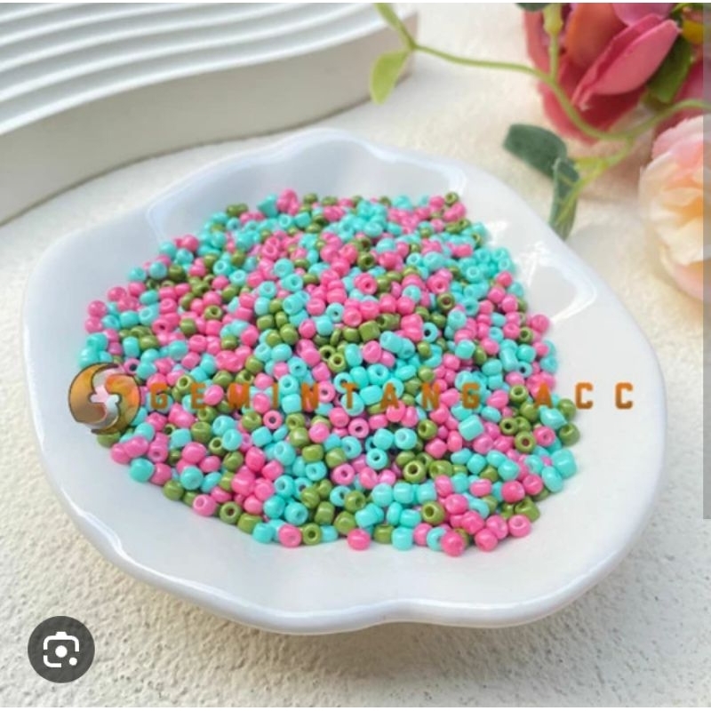 Jual Manik Payet Manik Pasir 8/o warna Mix Berat 10gram Bonus TaLi 50CM ...