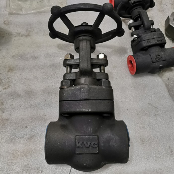 Jual Jual Gate Valve 11/2 SW Class 800# A105 KVC UK FIG NO.B8S1R Murah ...