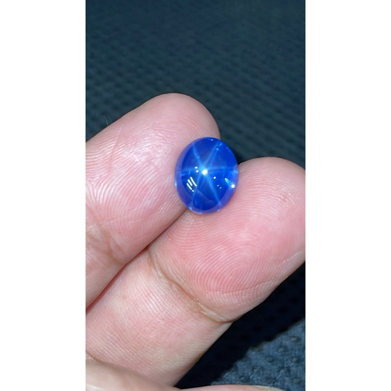 Jual Blue safir star 9x11 mm bangkok,sapir star cutting bawah,blue star ...