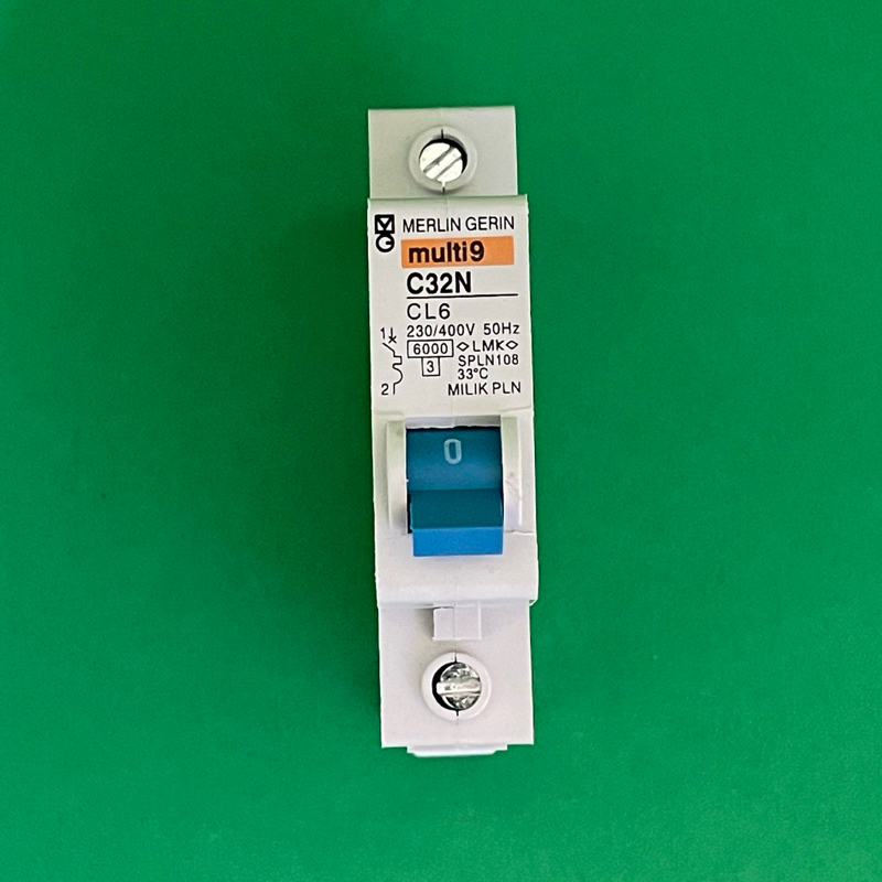 Jual MCB Merlin Gerin Biru 6A MG Multi9 6 Ampere CL6 | Shopee Indonesia