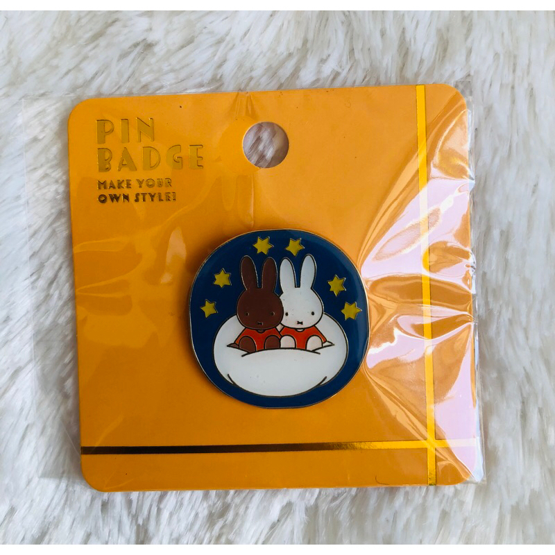 Jual key chain miffy and snuffy gantungan kunci miffy and snuffy pin ...