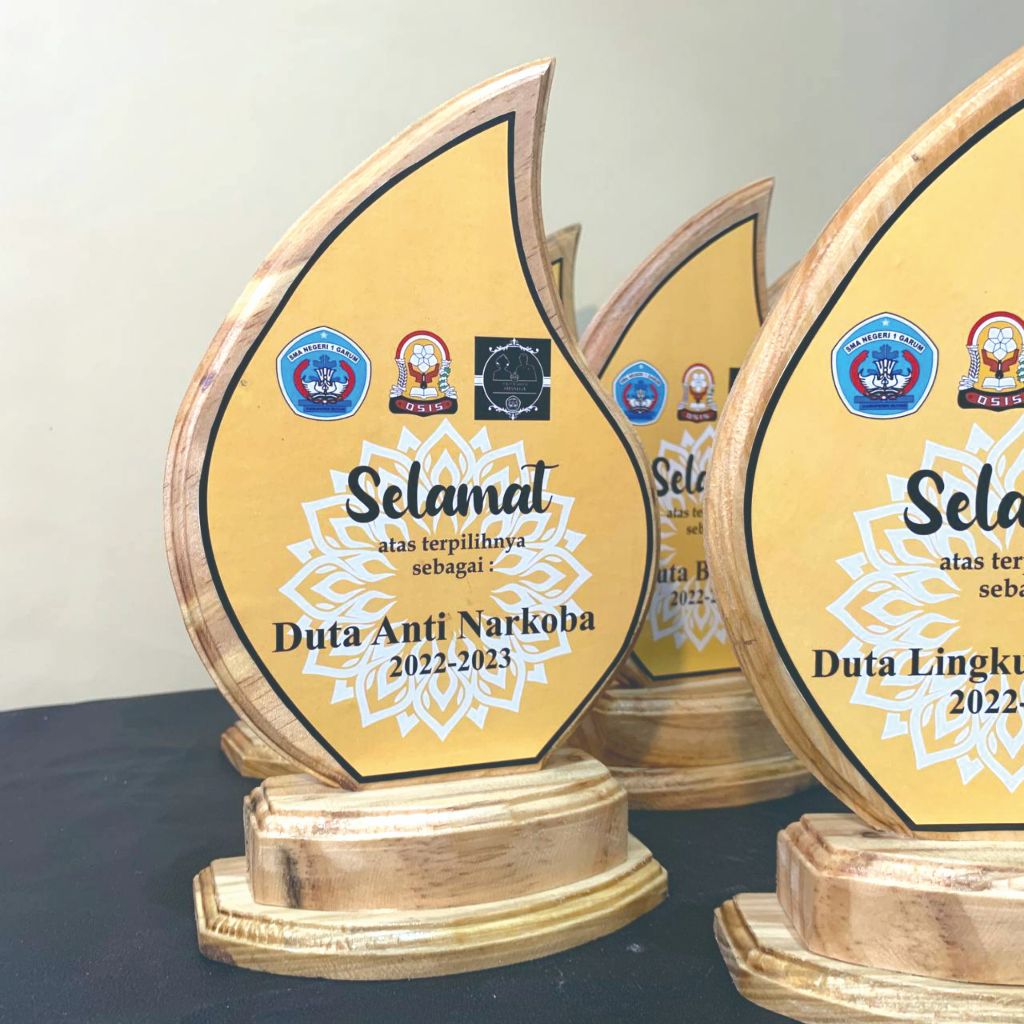 Jual PLAKAT KAYU CUSTOM/PLAKAT KAYU TETES AIR/PLAKAT KAYU MURAH/VANDEL ...