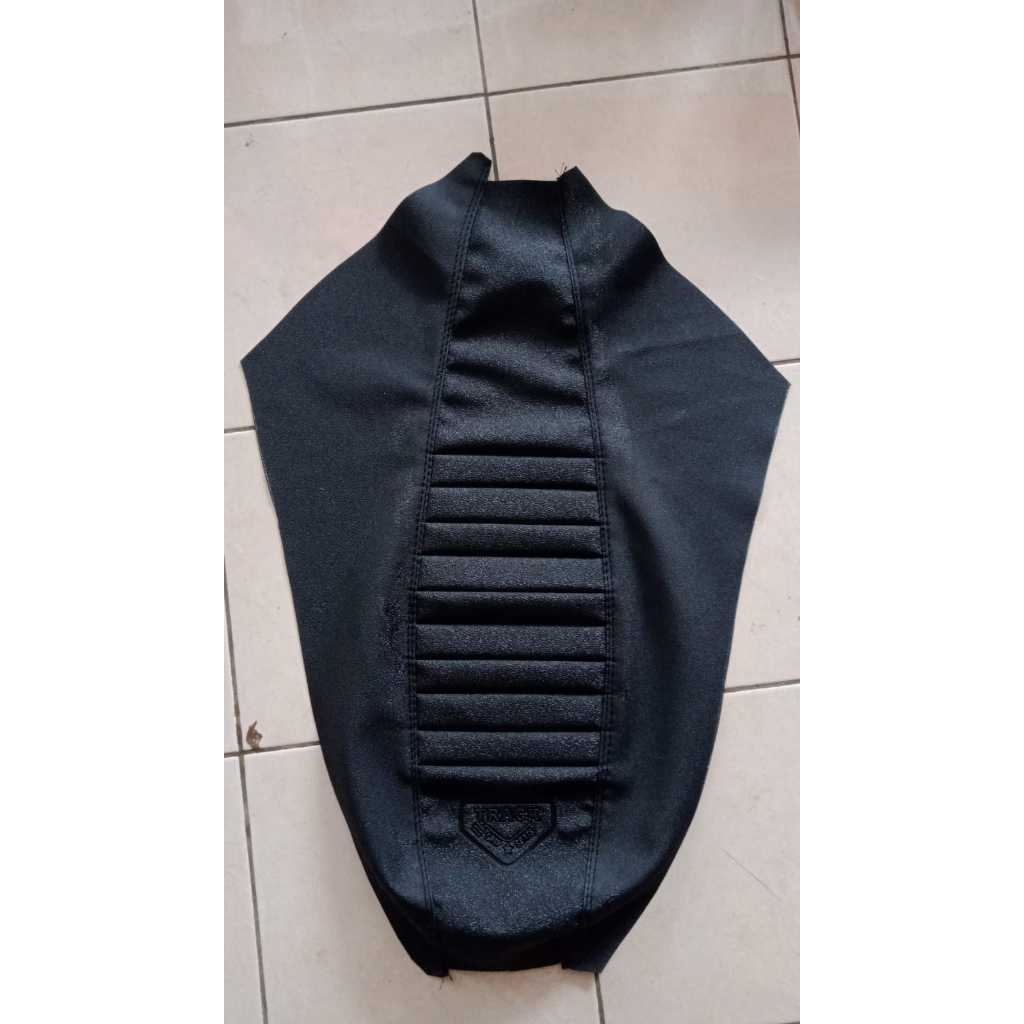 Jual Cover Jok Trail Supermoto Trabas Logo Press KLX CRF D-Tracker ...