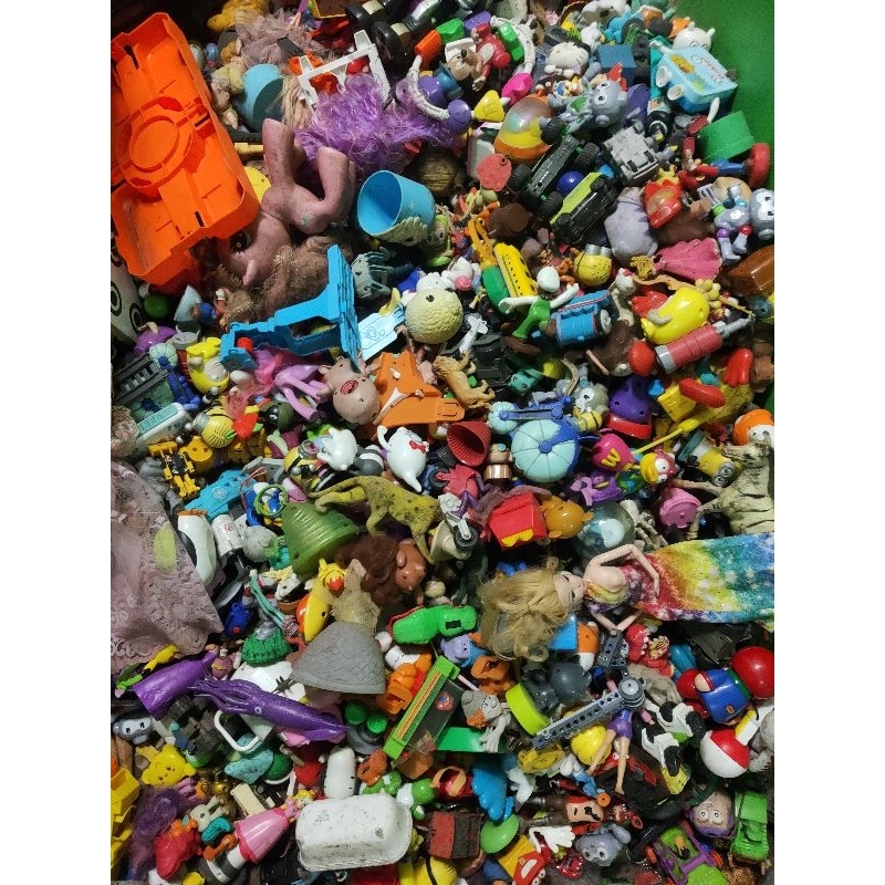 Jual Mainan Maenan Kiloan Happy Meal mcd, kfc, hokben,dll Kotor ...