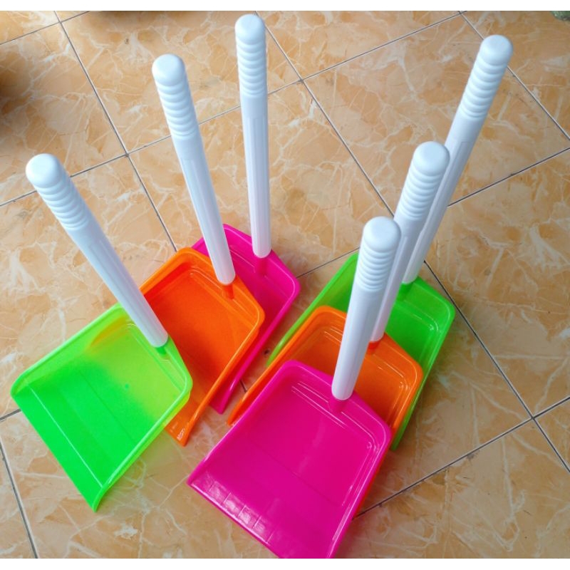 Jual Free bubble SEROK SAMPAH PLASTIK cikrak plastik pengki atom murah ...