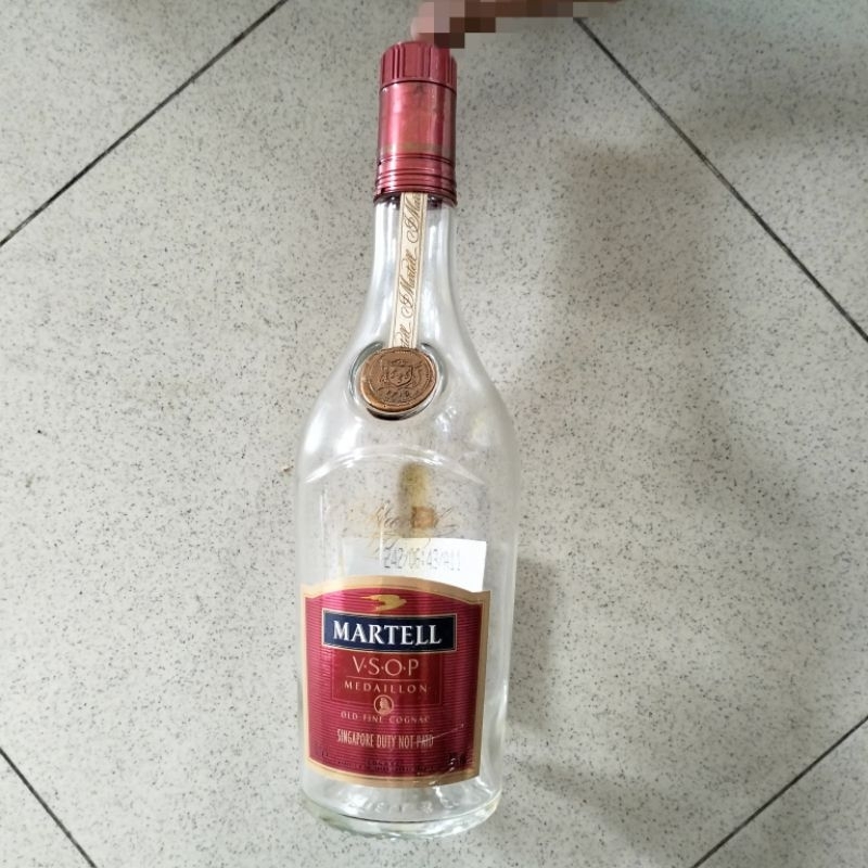 Jual Botol Kaca Bekas Kosong Martell Old Fine Cognac VSOP Medaillon 700 ml | Shopee Indonesia