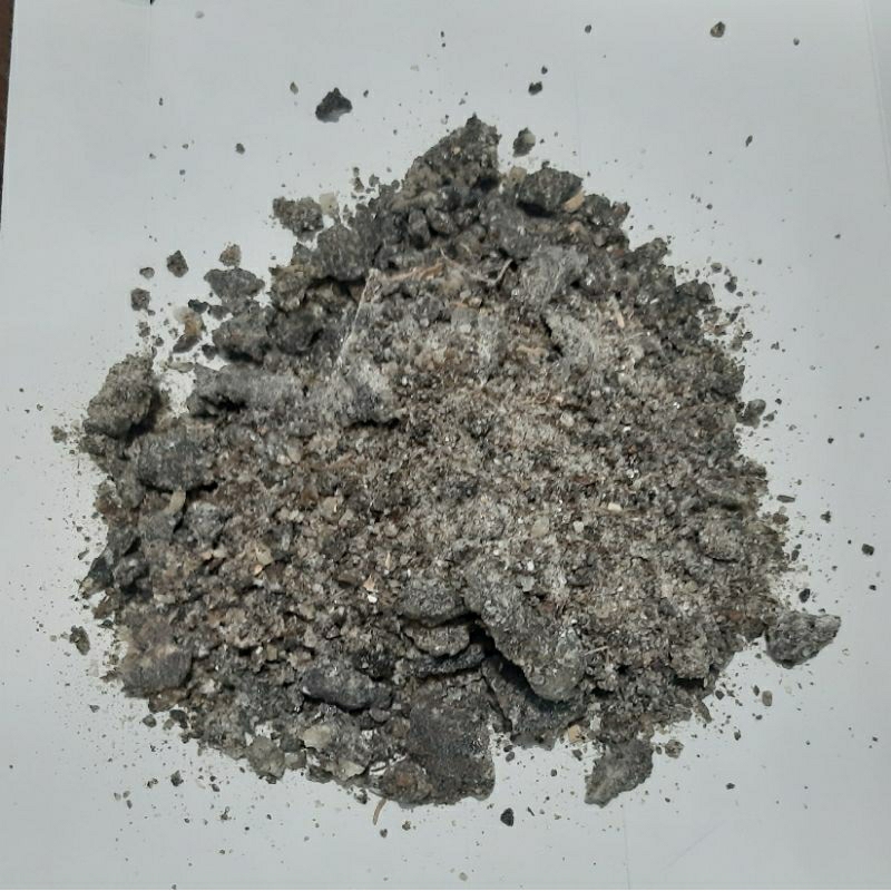 Jual Menyan Hitam Remukan 100 gram | Remukan Kemenyan Hitam 100 gram ...