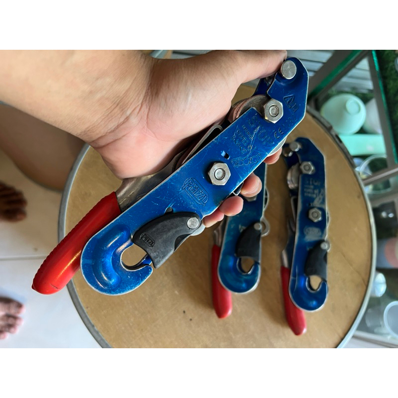 Jual Autostop petzl descender petzl original rescue rope acces ids idl ...