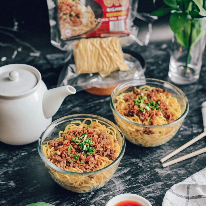 Jual CWIMIE / CWIE MIE BABI / CWIMIE BABI KHAS GL8 FROZEN FOOD | Shopee Indonesia