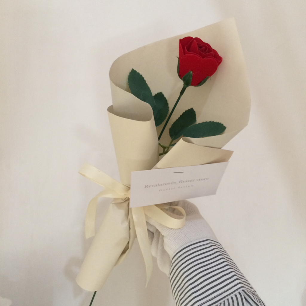 Jual Revalarose flower Buket Bunga Mawar satu tangkai Bucket Bunga ...