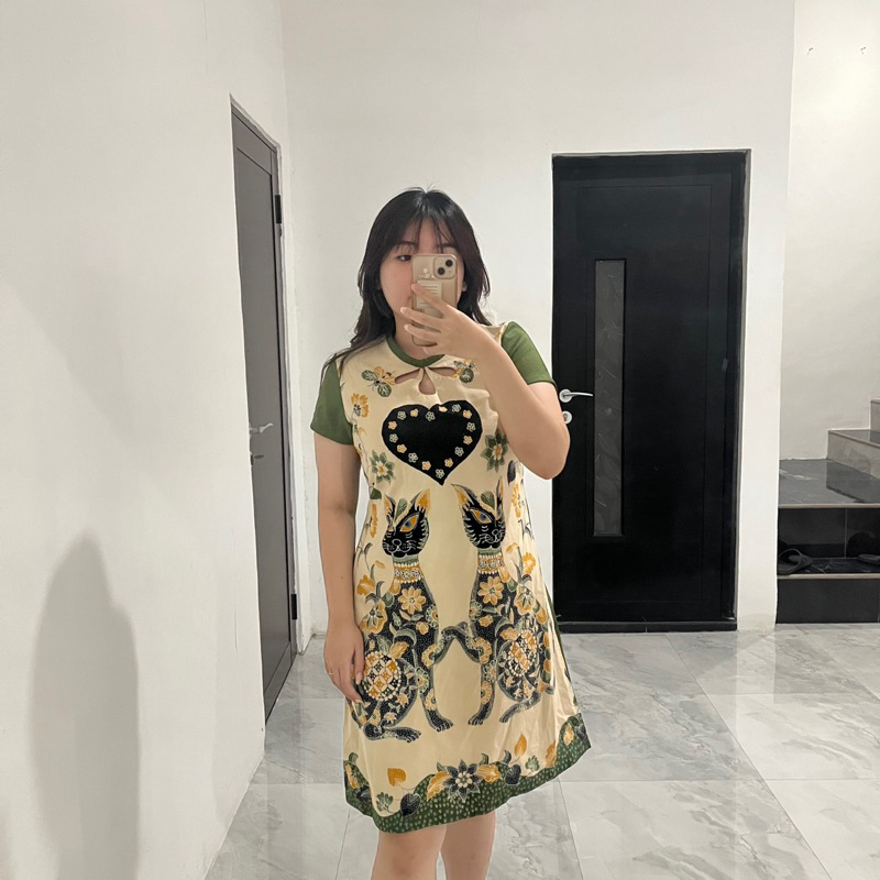 Jual Batik Kultur Dea Valencia Batik Cutout Dress PRELOVED - Dress ...