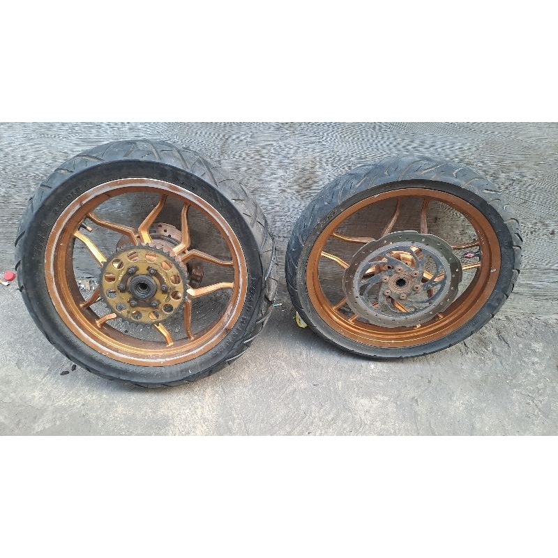 Jual velg racing bajaj pulsar 200ns/BR200A | Shopee Indonesia