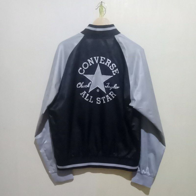 Jual JAKET VARSITY CONVERSE ALL STAR BIG LOGO | Shopee Indonesia