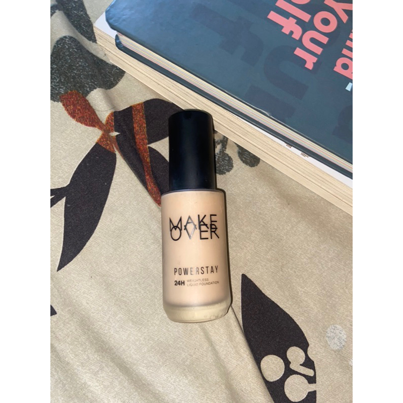 Jual MAKE OVER POWERSTAY 24H Weightless Liquid Foundation (preloved ...