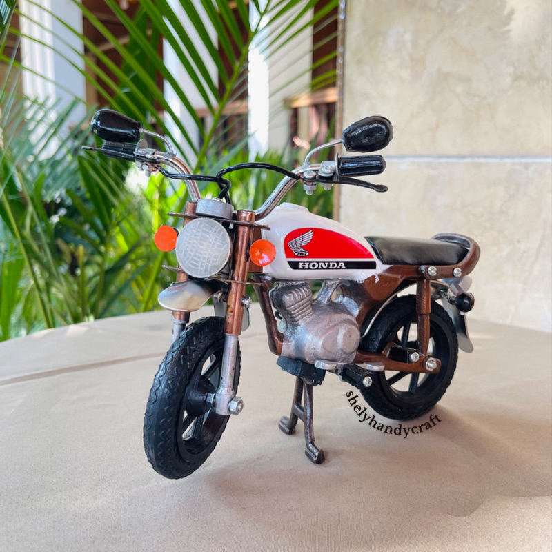 Jual Miniatur Motor CB Logam Besi | Shopee Indonesia