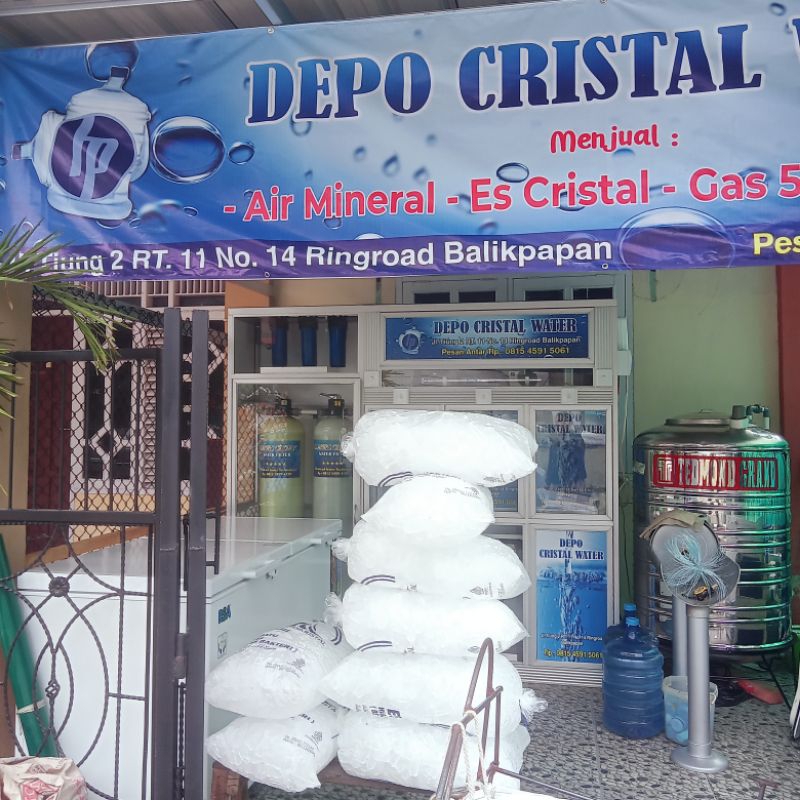 Jual Es Crystal Higenis, Bersih, Halal BEBAS BAKTERI isi 10kg+ Es Batu ...