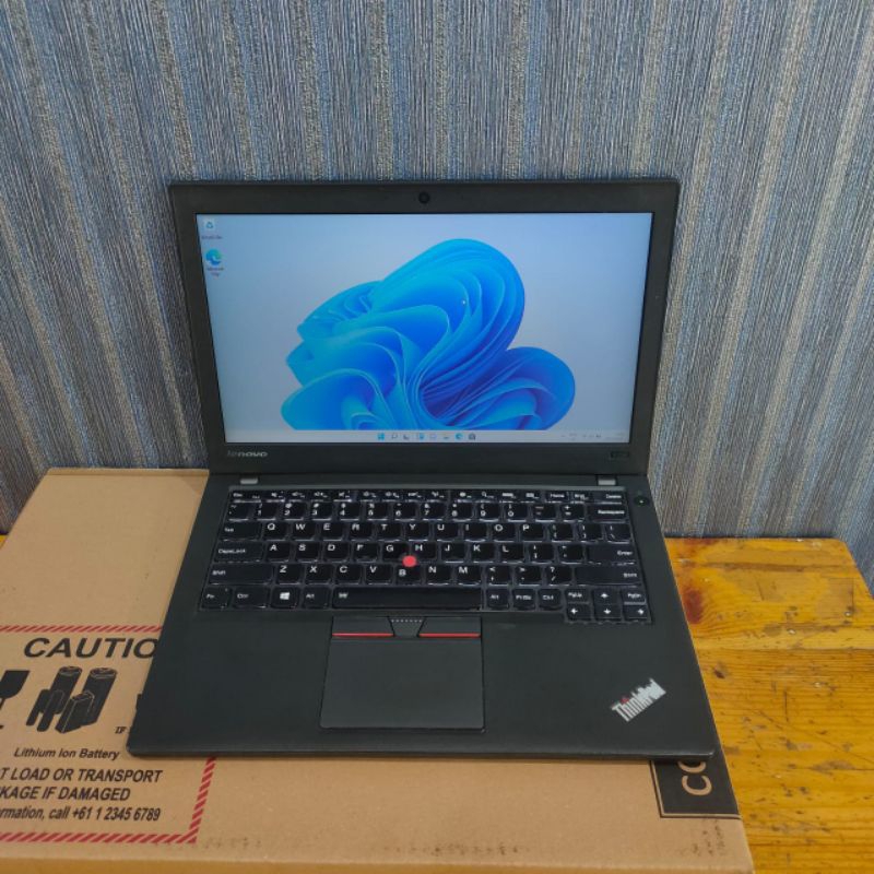 Jual Laptop Lenovo Thinkpad X250 Cor i5-5200U Ram 8Gb/SSD 128Gb ...