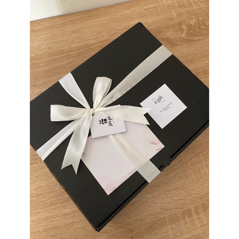 Jual GIFTBOX COWOK [Sandaloff white, Dompet,rk 4 bngks, gelang, kartu ...