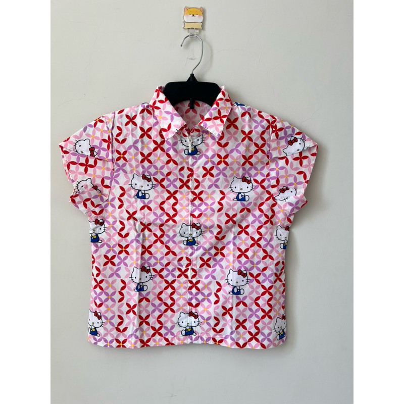 Jual Bateeq x hello kitty batik M (PL) | Shopee Indonesia