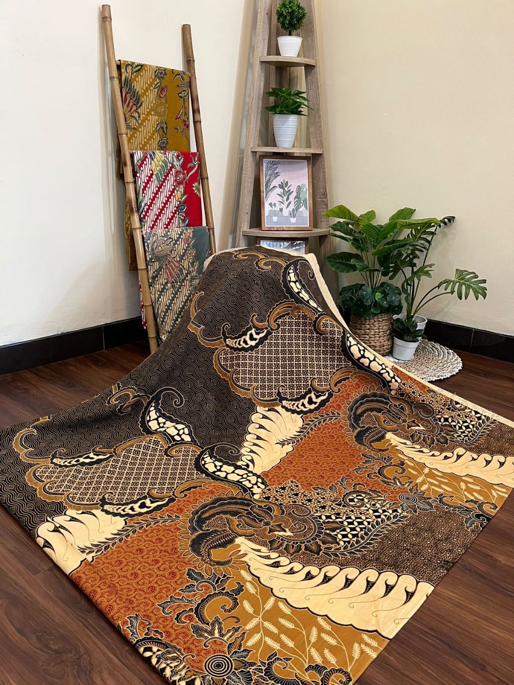 Jual Kain Batik SOLO (Cabut) motif parang ukel | Shopee Indonesia