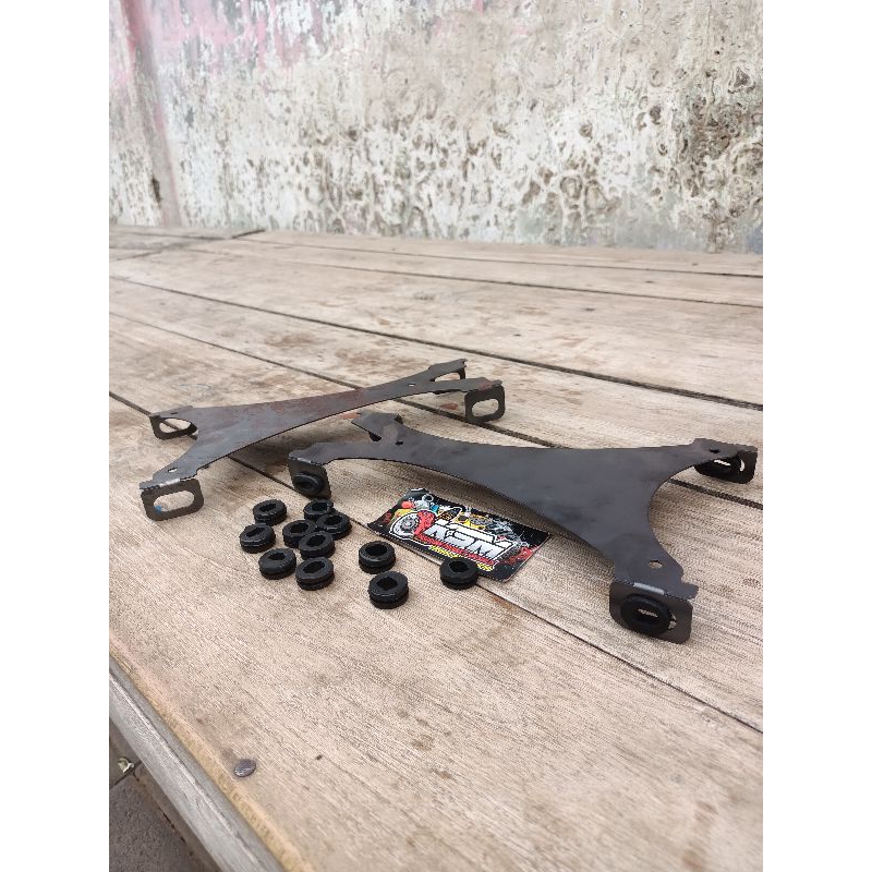 Jual KARET DUDUKAN BOX AKI GL100 DAN DUDUKAN BOX AKI GL100 HANDMADE ...