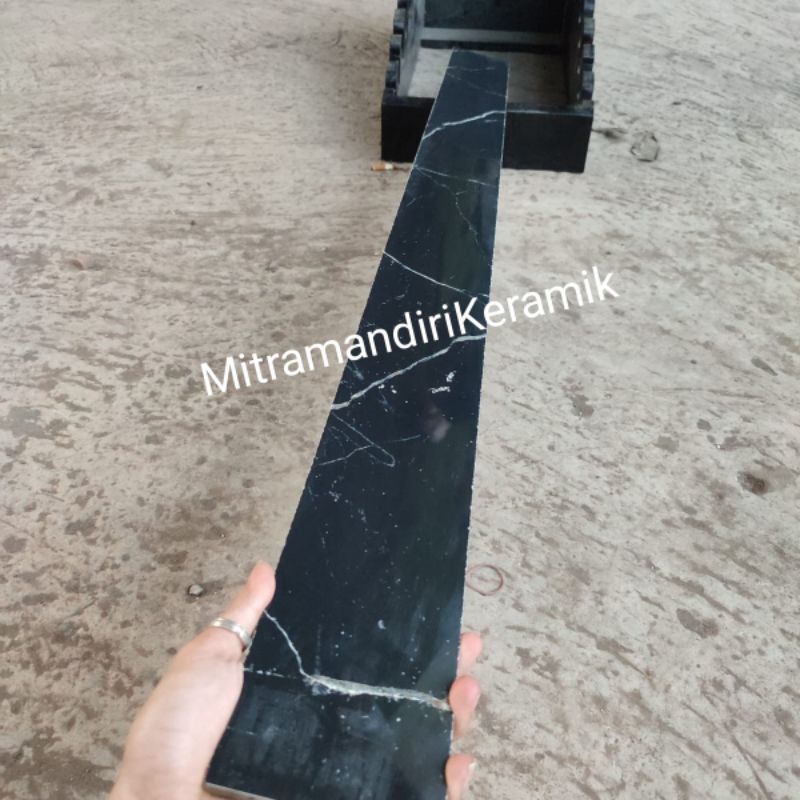Jual List Plint Granite 10x120/10x100 PORT BLACK/GLOSSY | Shopee Indonesia