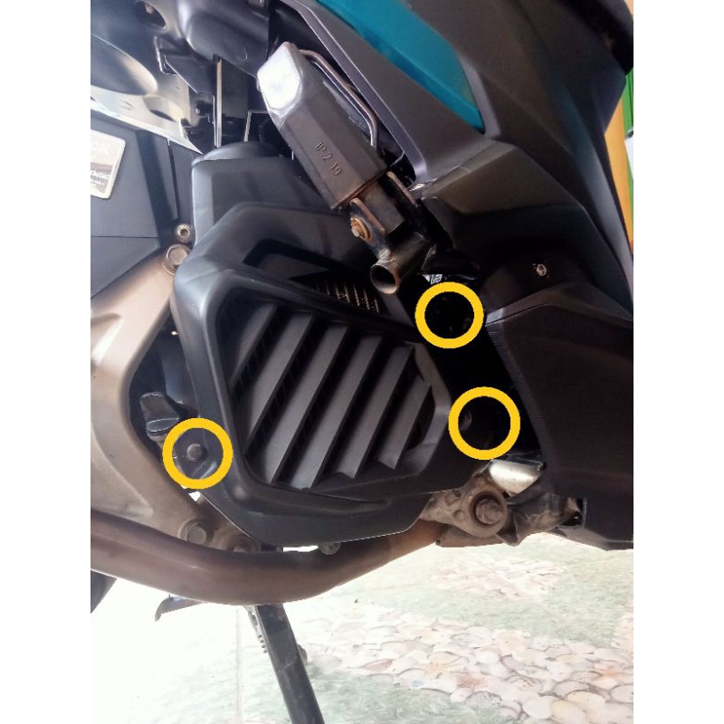 Jual BAUT COVER RADIATOR VARIO 125/150 STAINLESS 2KUNCI HENG ORIGINAL ...