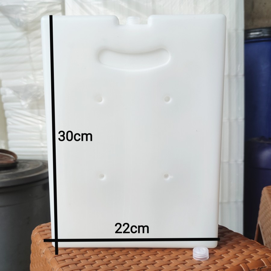 Jual Botol Kosong Ice Pack 30x22x3cm / Botol Ice Pack Kosong | Shopee ...