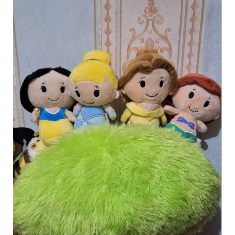 Jual BONEKA KECIL ITTYBITTYS PRINCESS snow white aurora cinderella ...