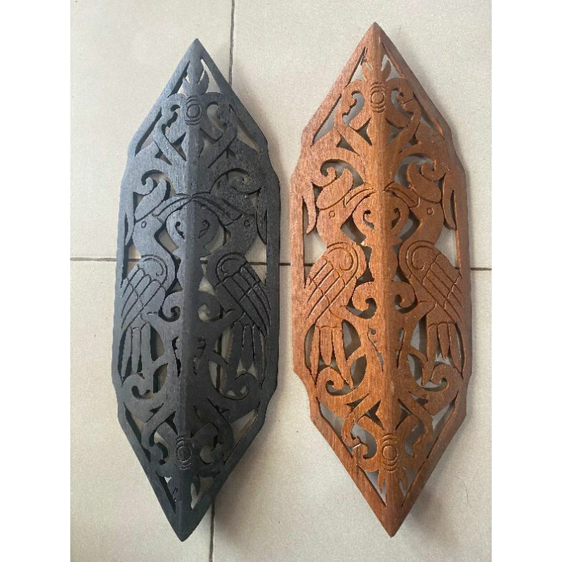 Jual Tameng Hiasan Dinding Khas Dayak Kalimantan | Tameng Dayak ...