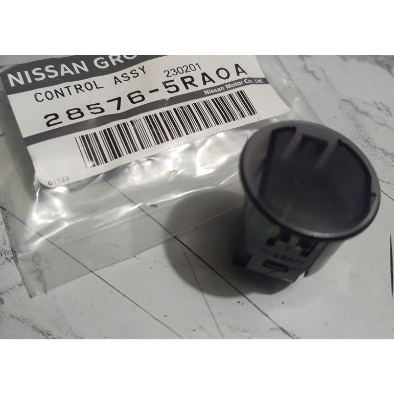 Jual Juke F15 Serena C26 sensor sunload ac dashboard Nissan | Shopee ...