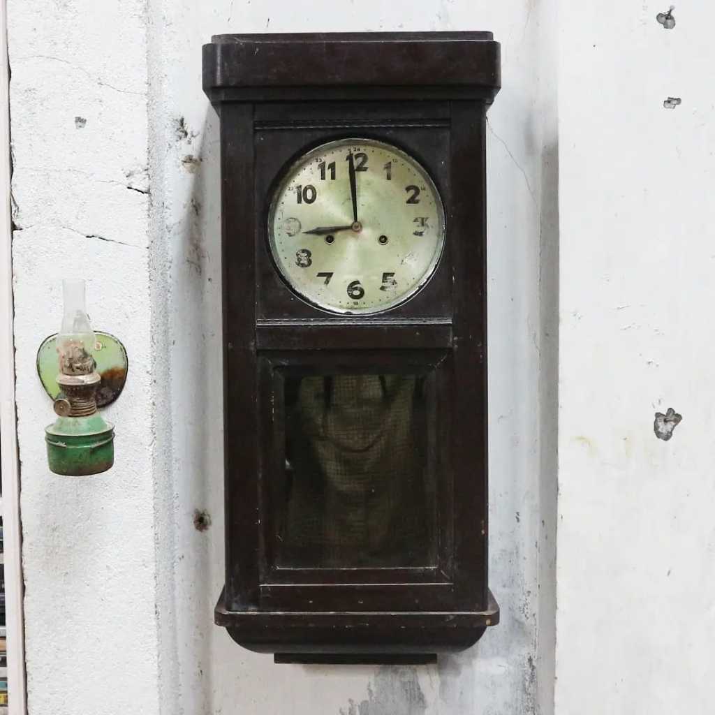 Jual Jam Dinding/Jam Dinding Junghans Lubang 2 | Shopee Indonesia