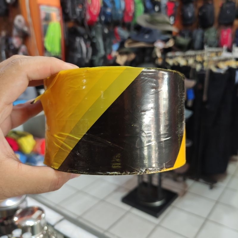 Jual POLICE LINE HITAM KUNING GARIS POLISI 3 INCHI(7,5 CM) X 300 METER ...
