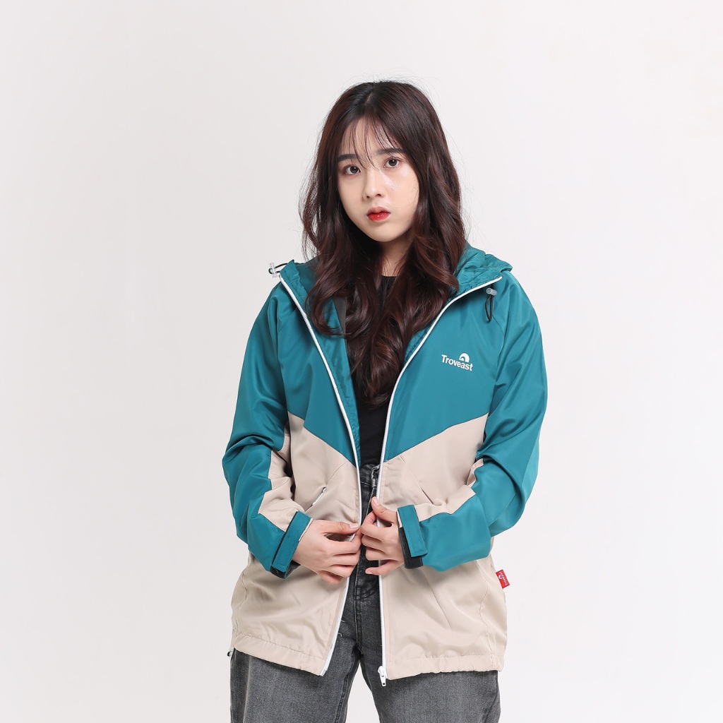 Jual Troveast Daily Jacket Parasut Windbreaker Austin Tosca Cream Series | Shopee Indonesia