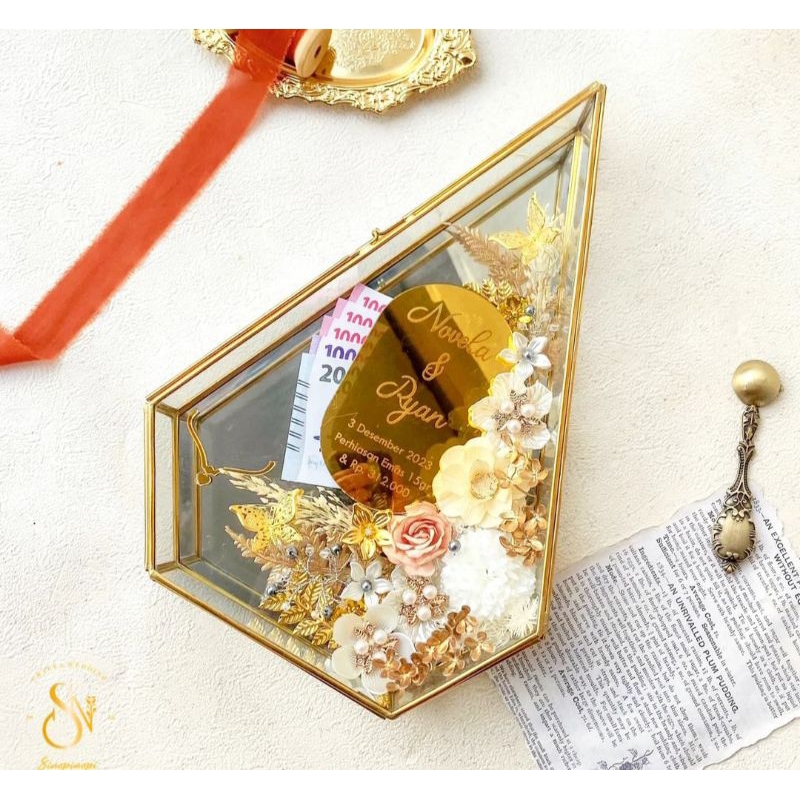 Jual Frame Gunungan Mahar Terrarium | Frame Mahar Kaca | Bingkai Mahar ...